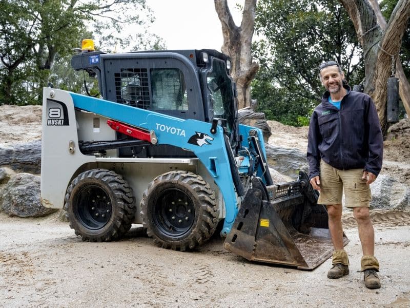Melbourne Zoo's new Toyota Huski 5SDK8 skid steer